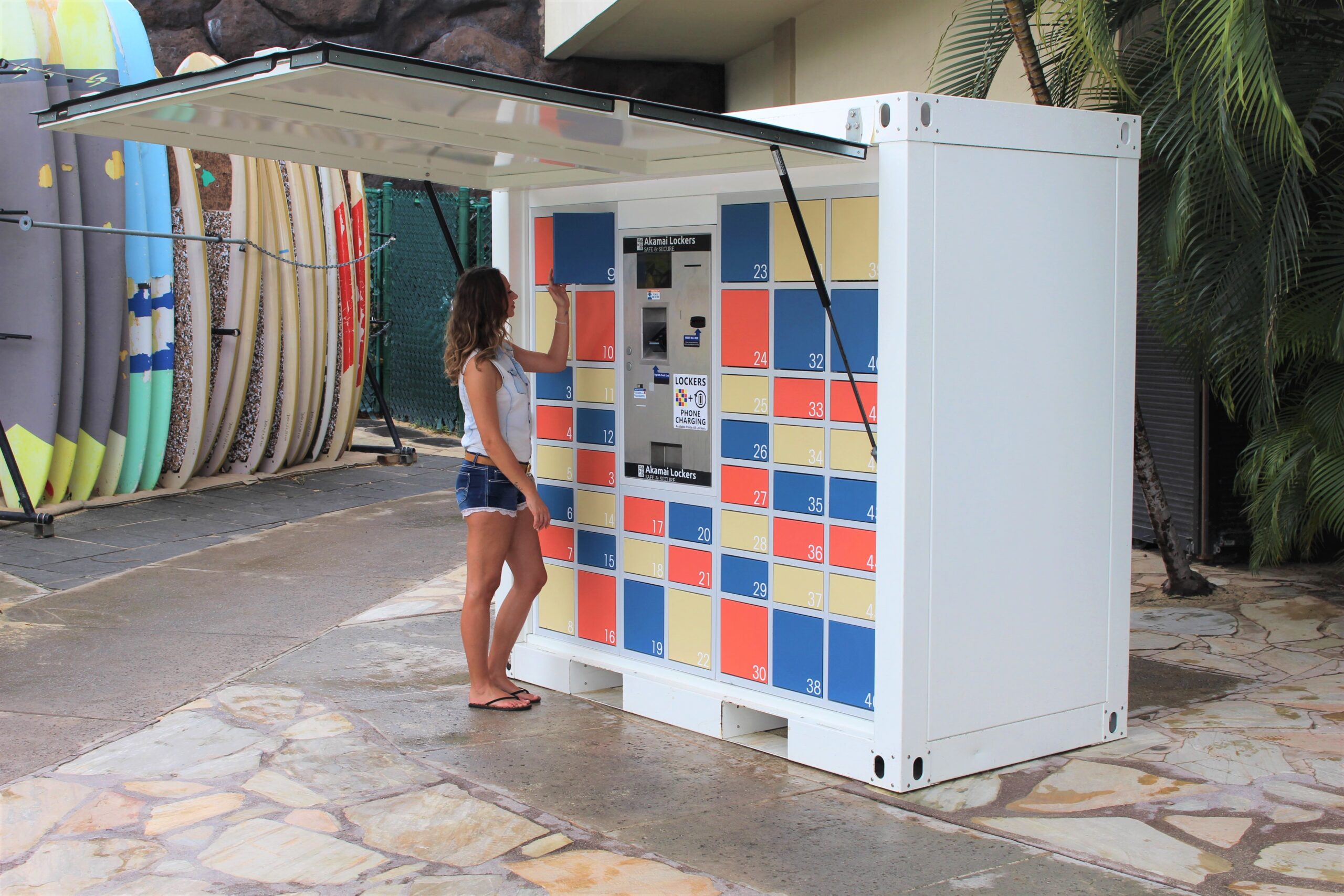 Hilton Lagoon - Akamai Lockers
